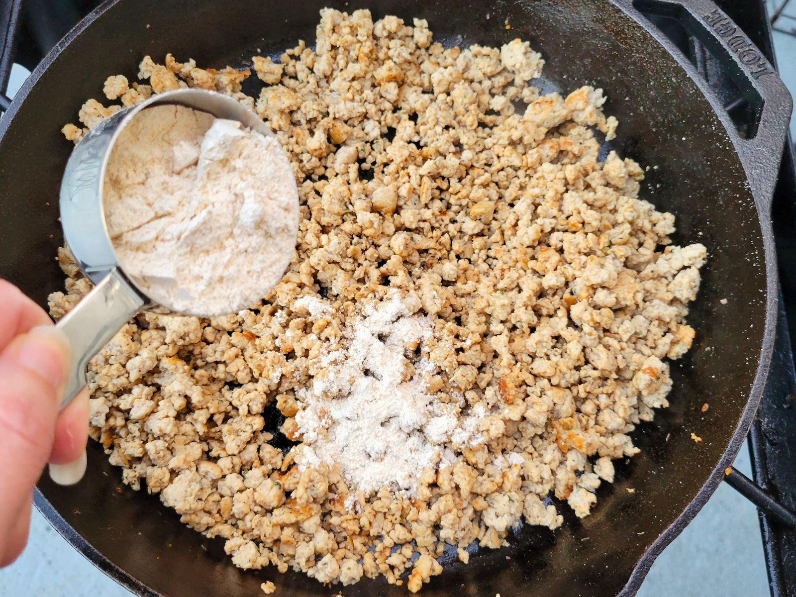 How To Make Sausage Gravy With Fresh Milled Flour & Biscuits! - Grains ...