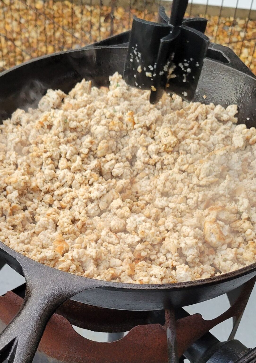 How To Make Sausage Gravy With Fresh Milled Flour & Biscuits! - Grains ...